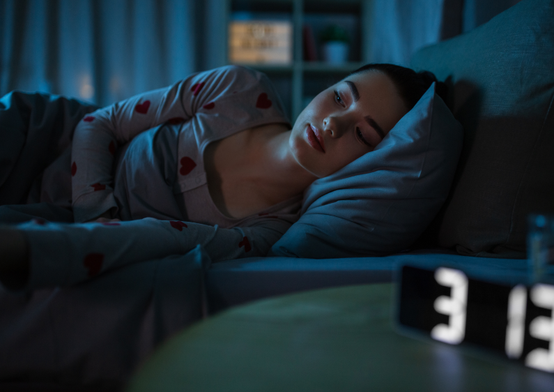 Can Screen Time at Night Disrupt Our Sleep and Circadian Rhythm?